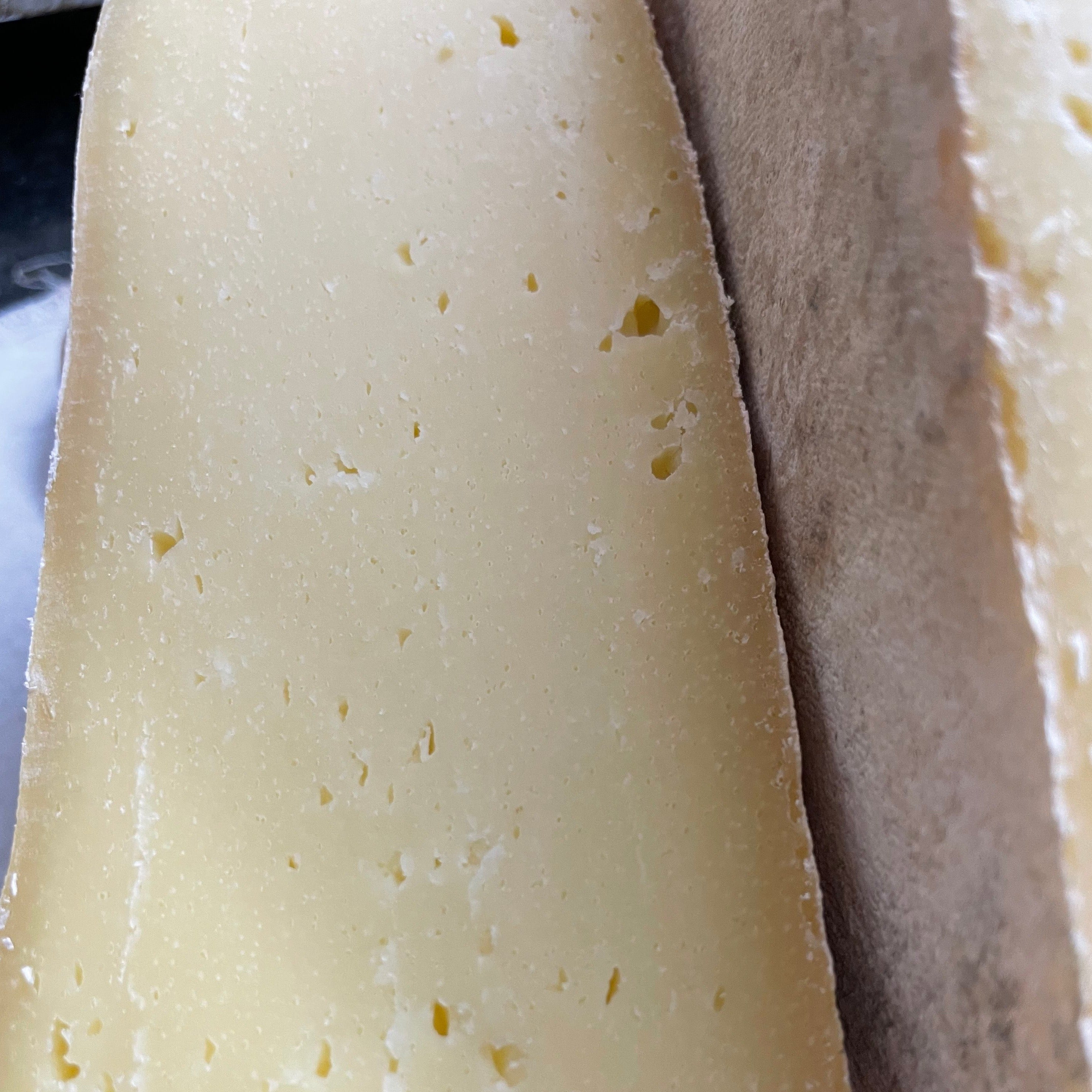 Alpine style washed rind – Käse